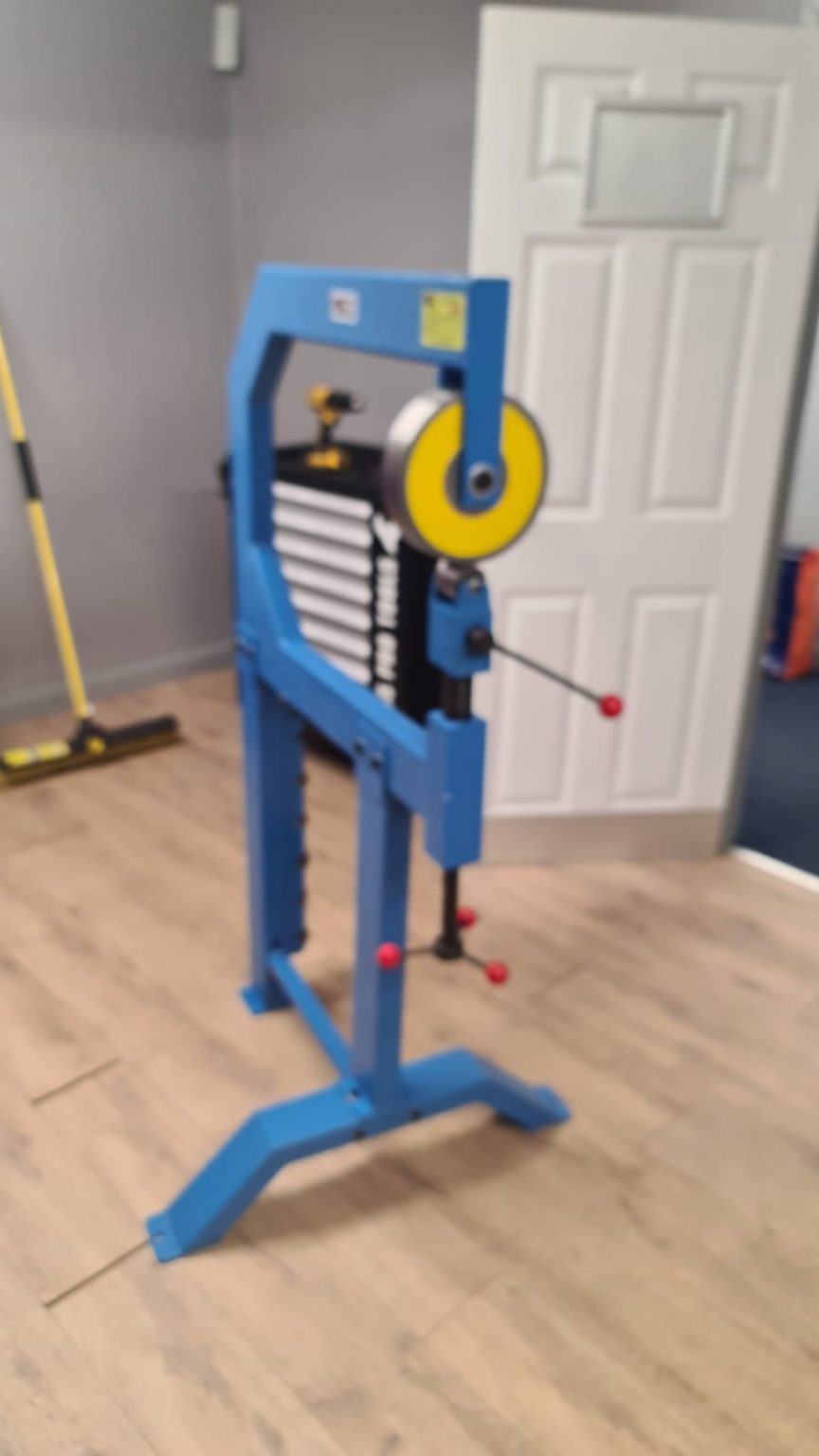 ENGLISH WHEEL WHEELING HEAVY DUTY 28" THROAT - METZ TOOL